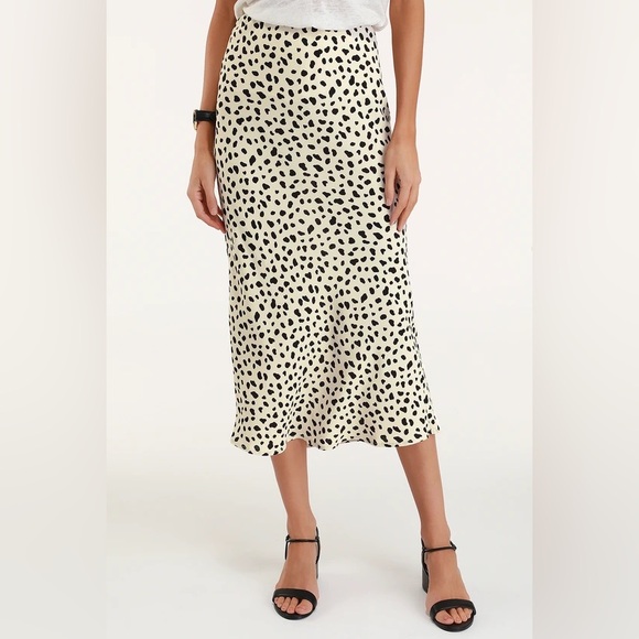 Moon River | Skirts | Leopard Print Midi Skirt | Poshmark